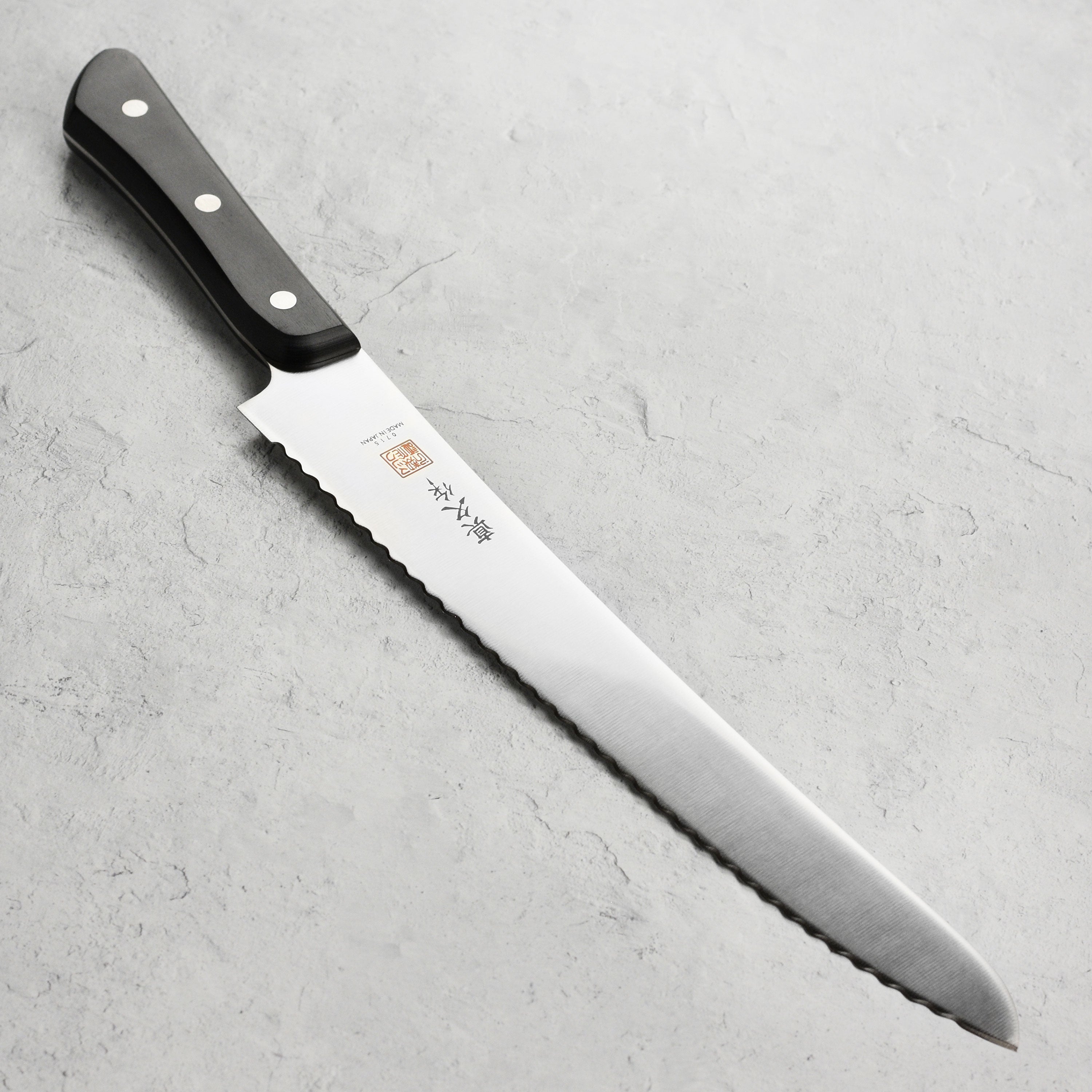 MAC Superior Bread Knife - 10.5" – Cutlery and More