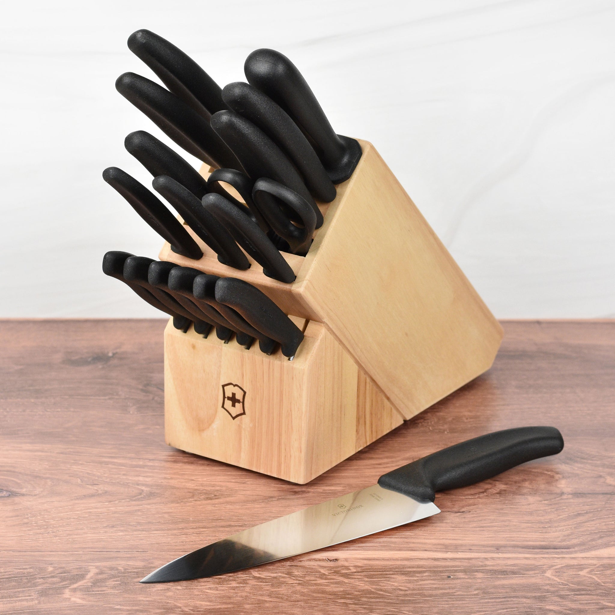 Victorinox Swiss Classic – Cutlery and More